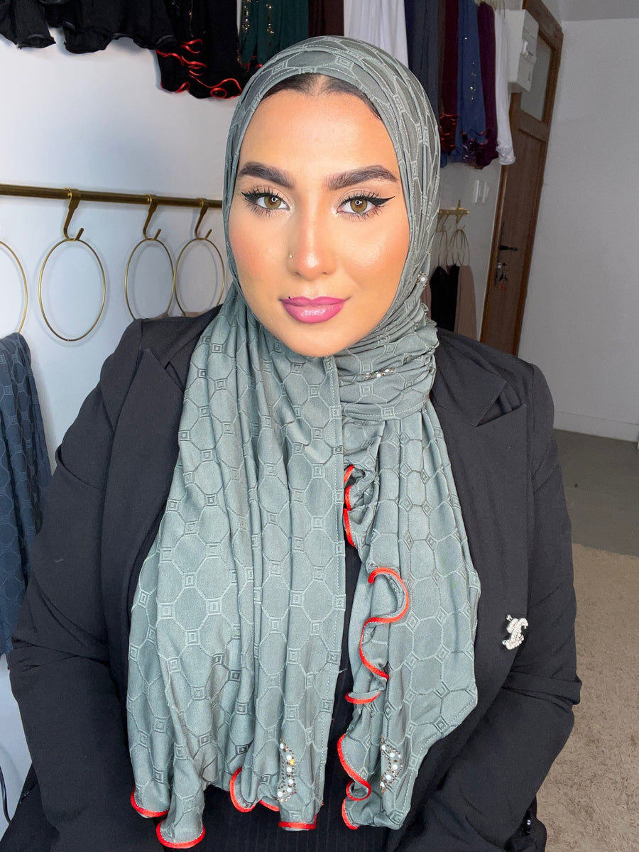 Hijab Monogramme luxe Kaki ligne rouge – ESSFAAYHIJAB